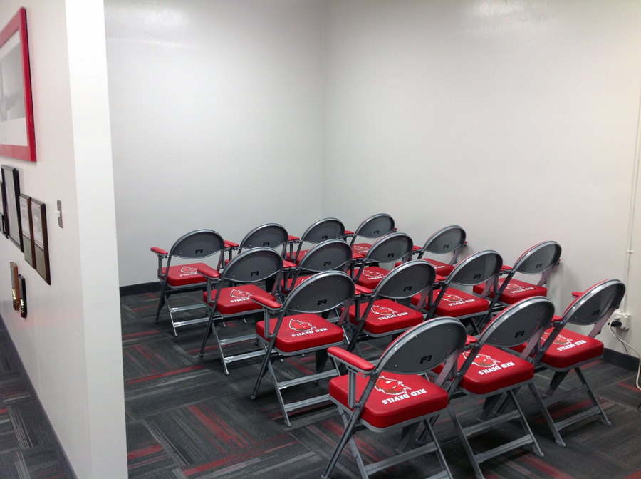 D1000 Team Seat | Folding and Floor Seating | Spectator Seating