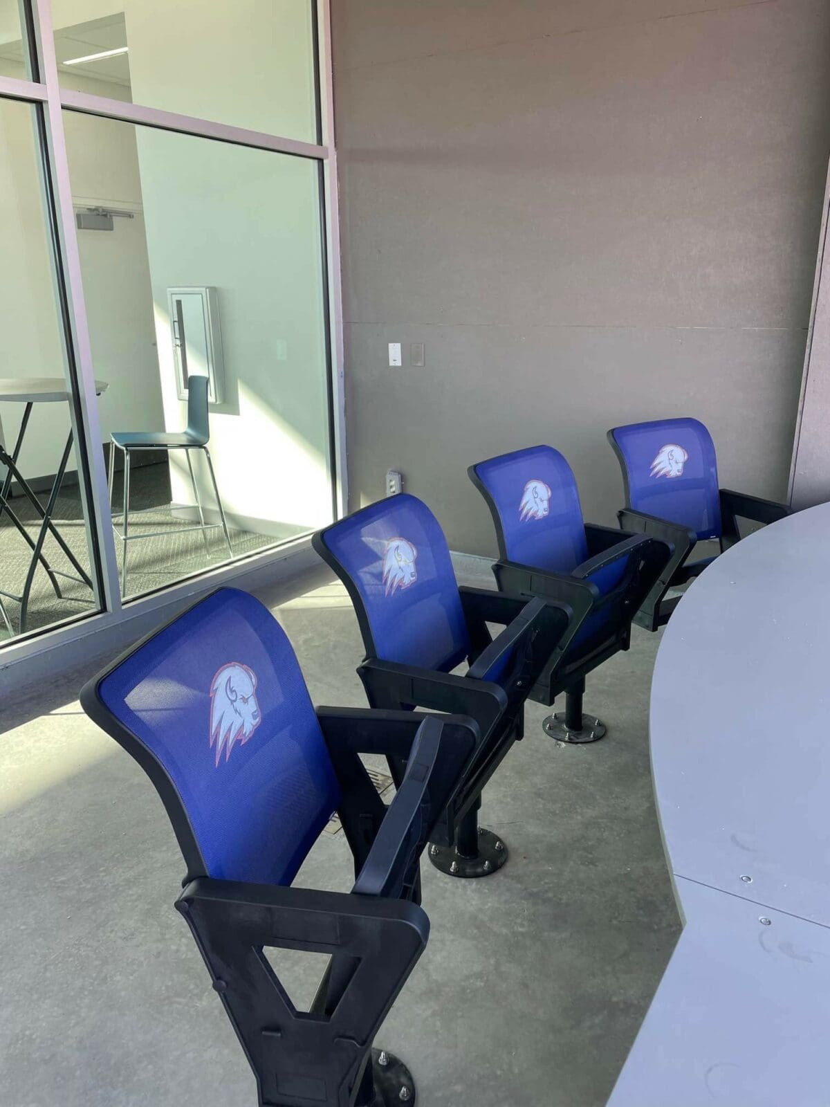 Ventilator Fixed Swivel Pedestal Seat | Air Flow Mesh Seat