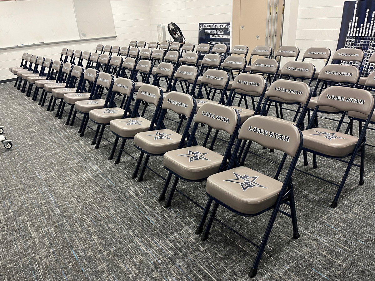 Deluxe Sideline Chair | Custom Folding Chairs | DreamSeat